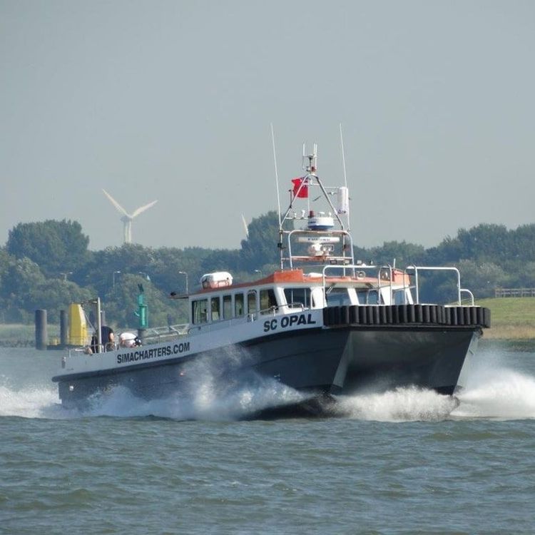 Barco profesional barco de transporte de tripulación - SC OPAL - SIMA ...