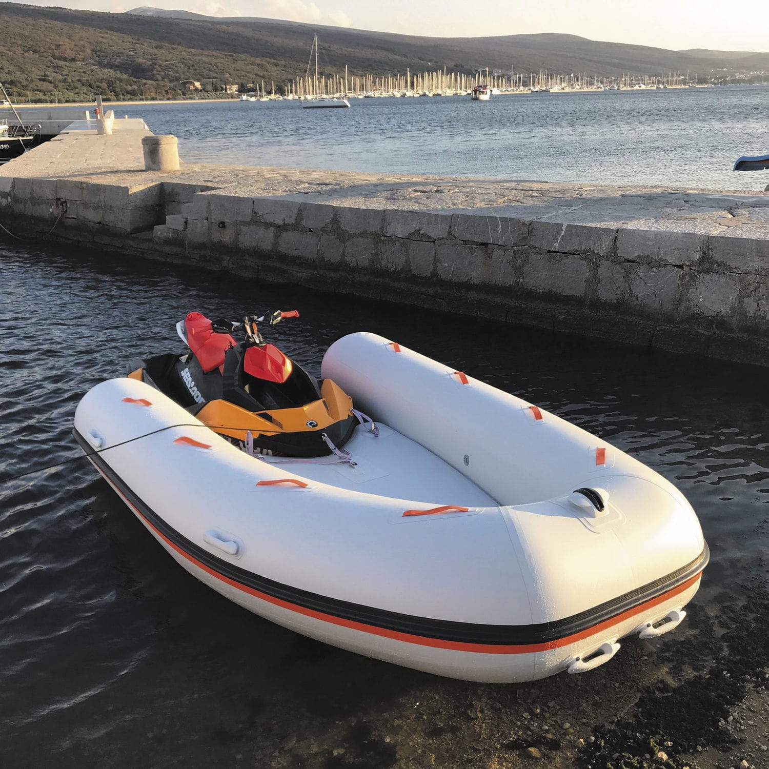 Wave boat - 19609 - YachtBeach – JetXtender