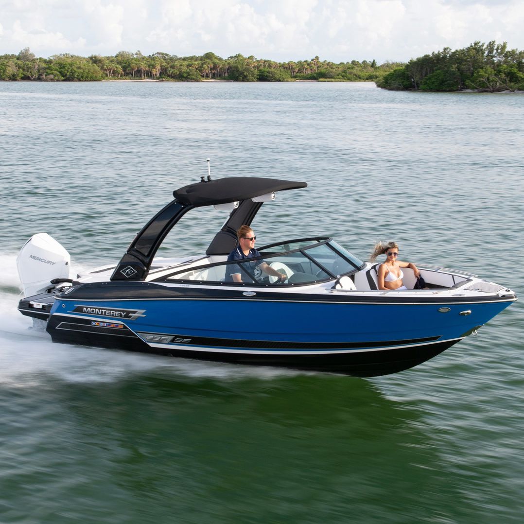 Runabout fueraborda - 235SS - Monterey Boats - con doble consola / bow ...
