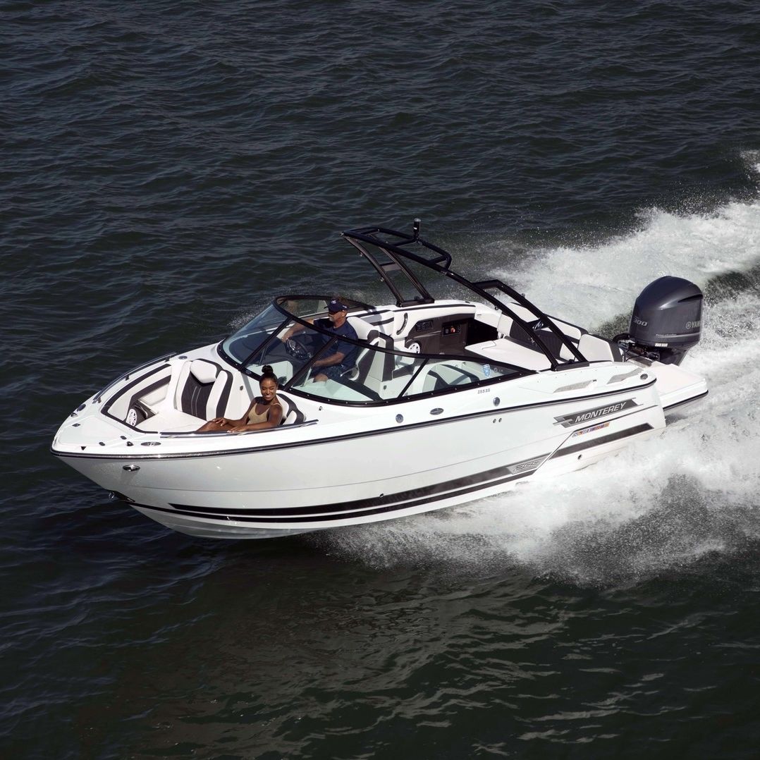 Runabout fueraborda - 255SS - Monterey Boats - con doble consola / bow ...