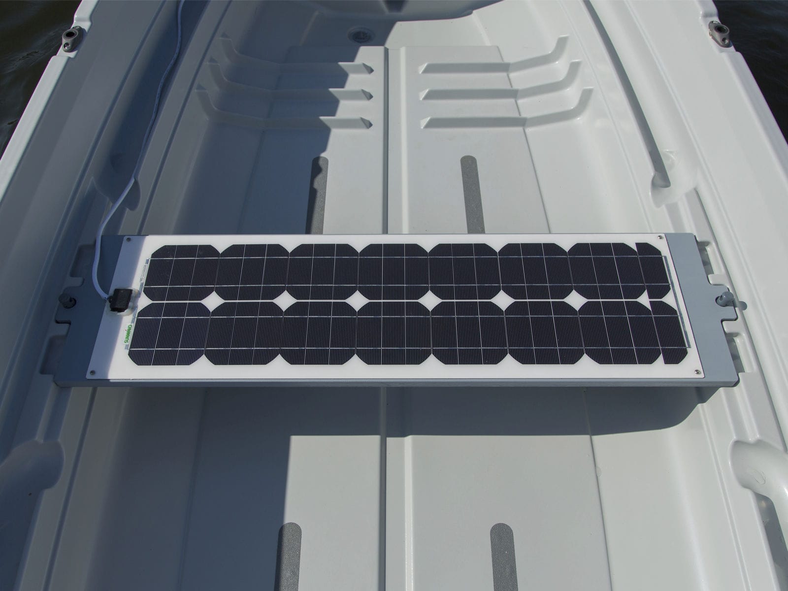 Bote fueraborda - Saiman Solar - Terhi Oy - eléctrico de energía solar ...