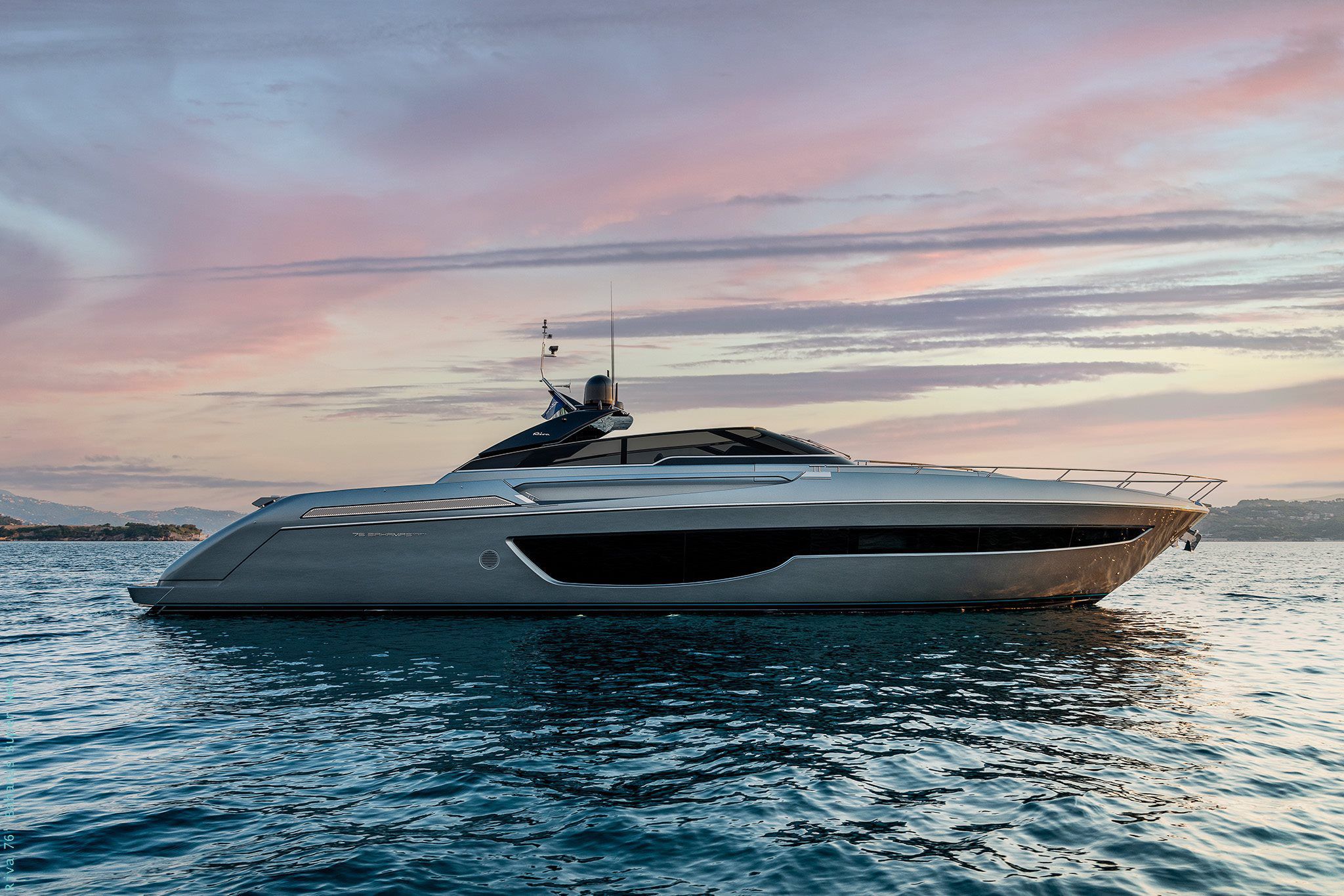 Yate a motor de crucero - 76' BAHAMAS SUPER - Riva - open / con doble ...