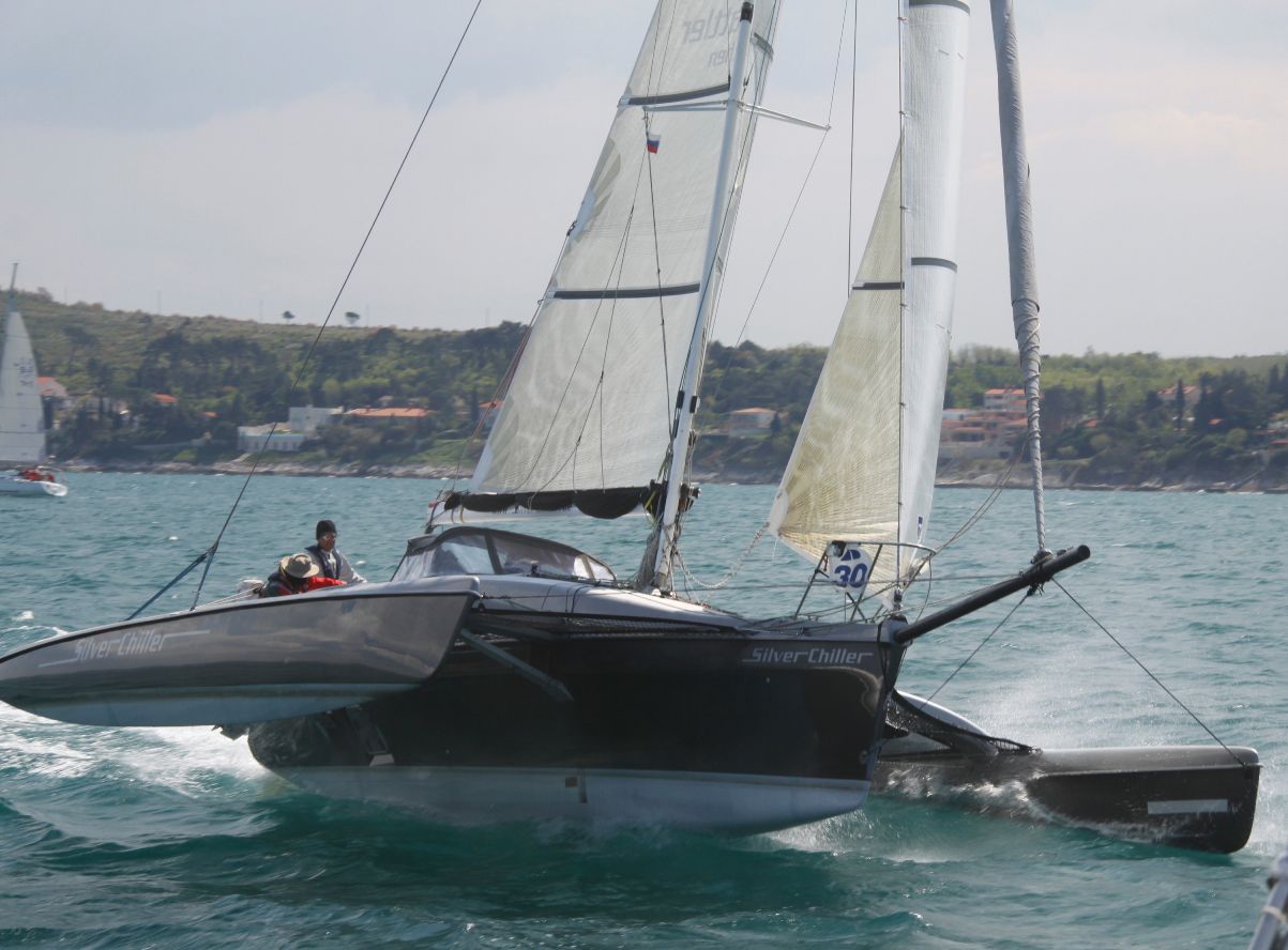 Trimarán - 37 - Corsair Marine International - de regata y crucero ...