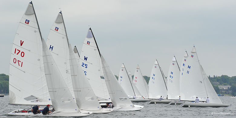 Velero de quilla deportivo - E SCOW. - Melges - monotipo / con bauprés