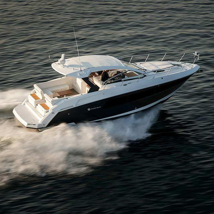 Barco cabinado intraborda - 39 EC - Cruisers - diésel / soft-top / de ...