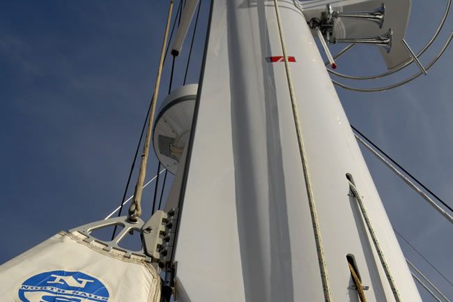 Botavara para sailing-yacht - Oceanfurl - Hall Spars & rigging ...