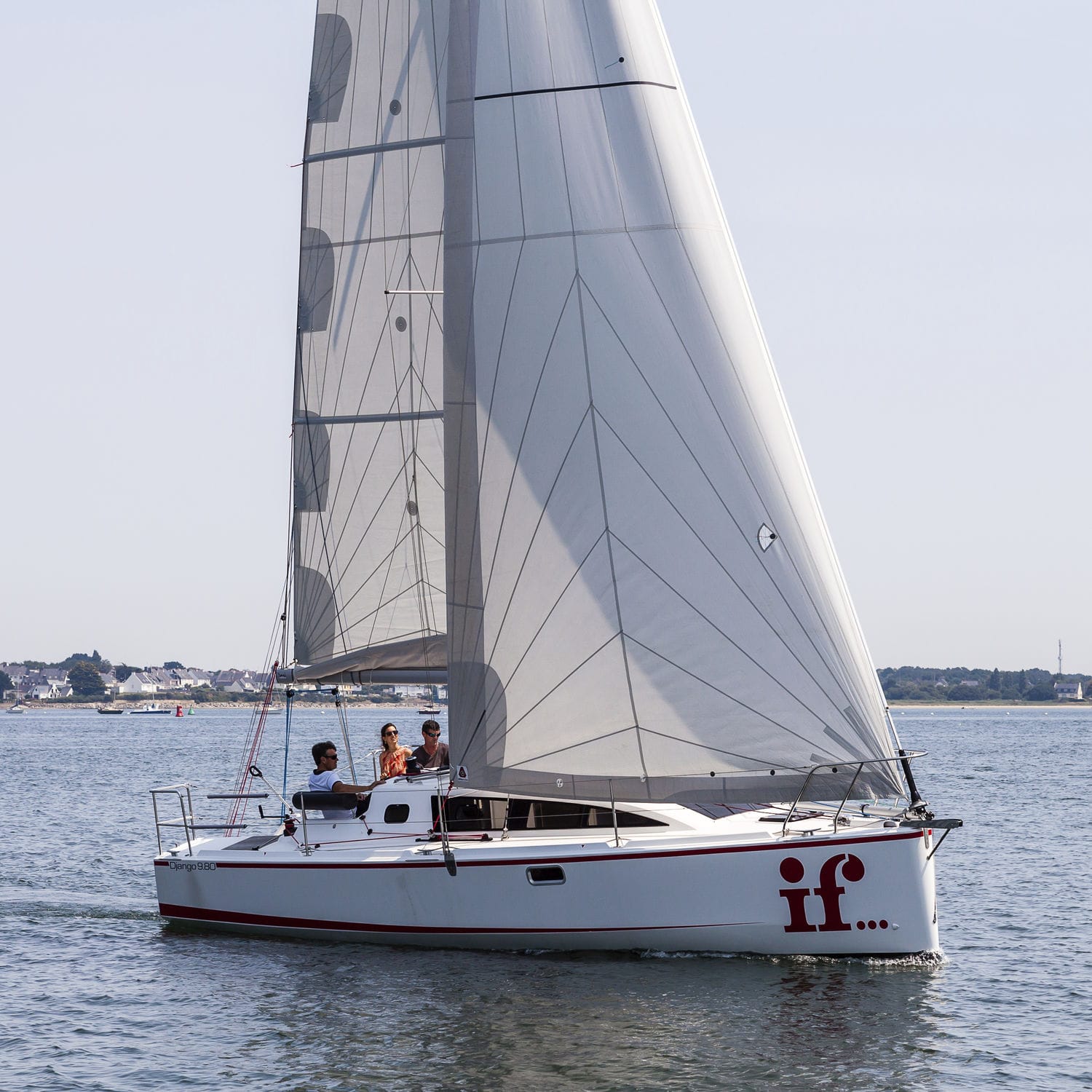 Velero de regata y crucero - DJANGO 9.80 - Marée Haute - con popa ...