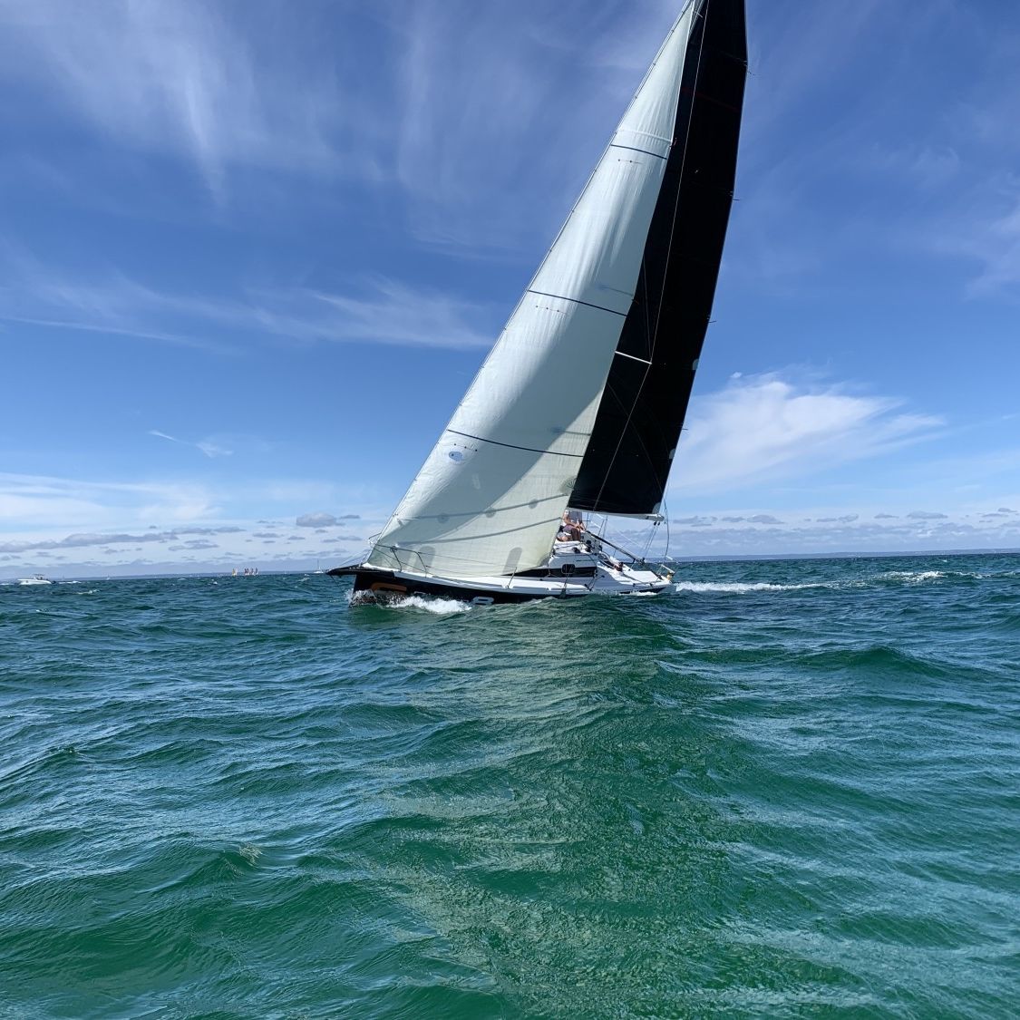 Velero de quilla deportivo - Django 8S - Marée Haute - de regata ...