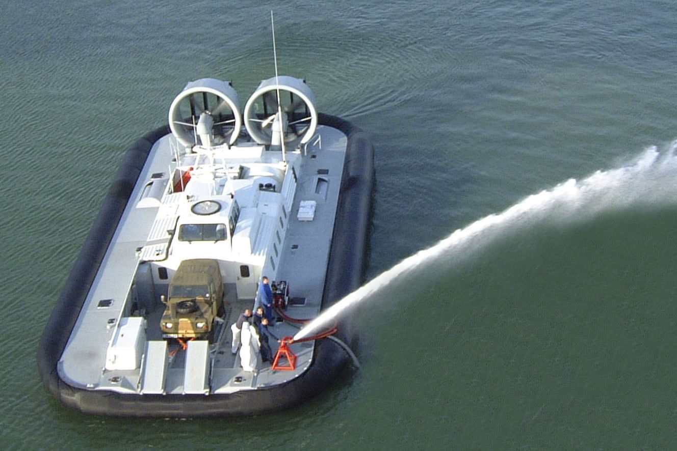 Aerodeslizador comercial - 8000 TD - Griffon Hoverwork - militar ...