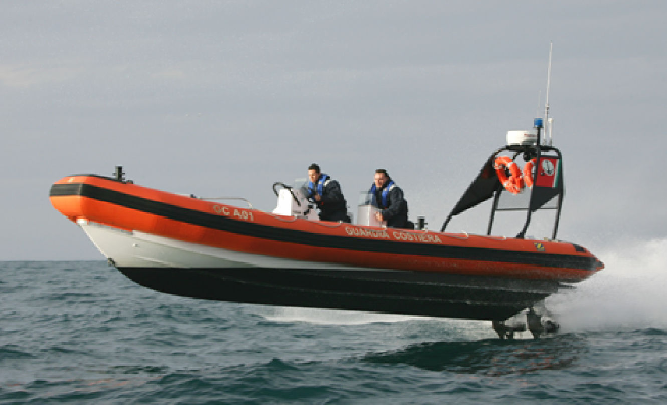 Barco profesional barco de búsqueda y rescate - ZH-933 SAR - Zodiac ...