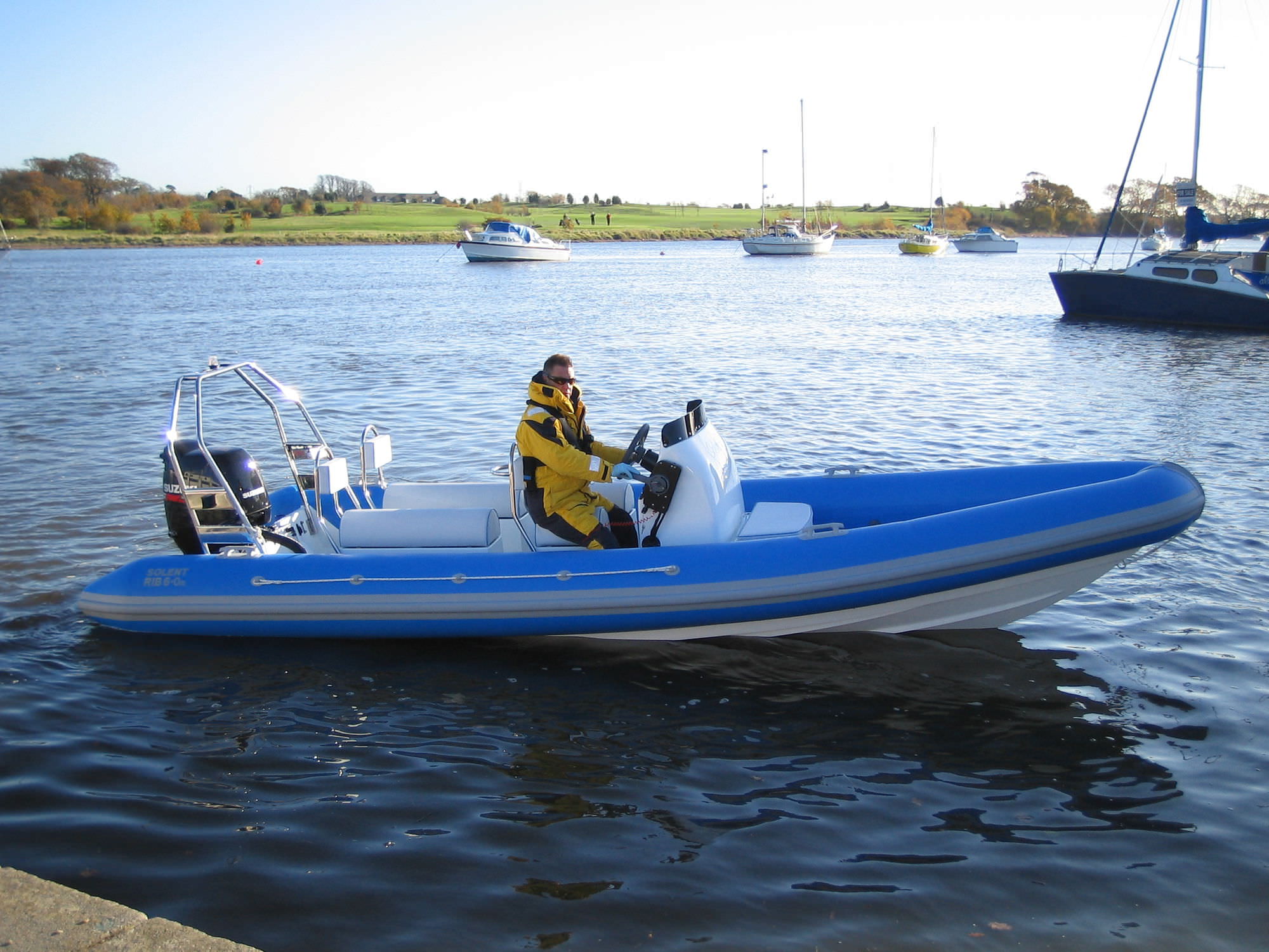 Barco profesional barco utilitario - RIB 600 - Solent Ribs - intraborda ...