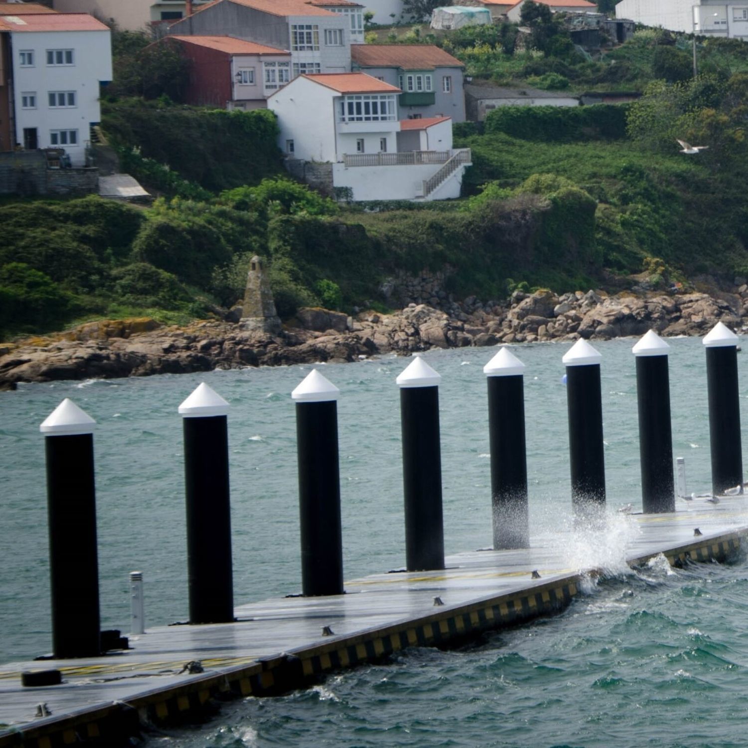 Rompeolas flotante - Ronáutica Quality Marinas SLU - de hormigón