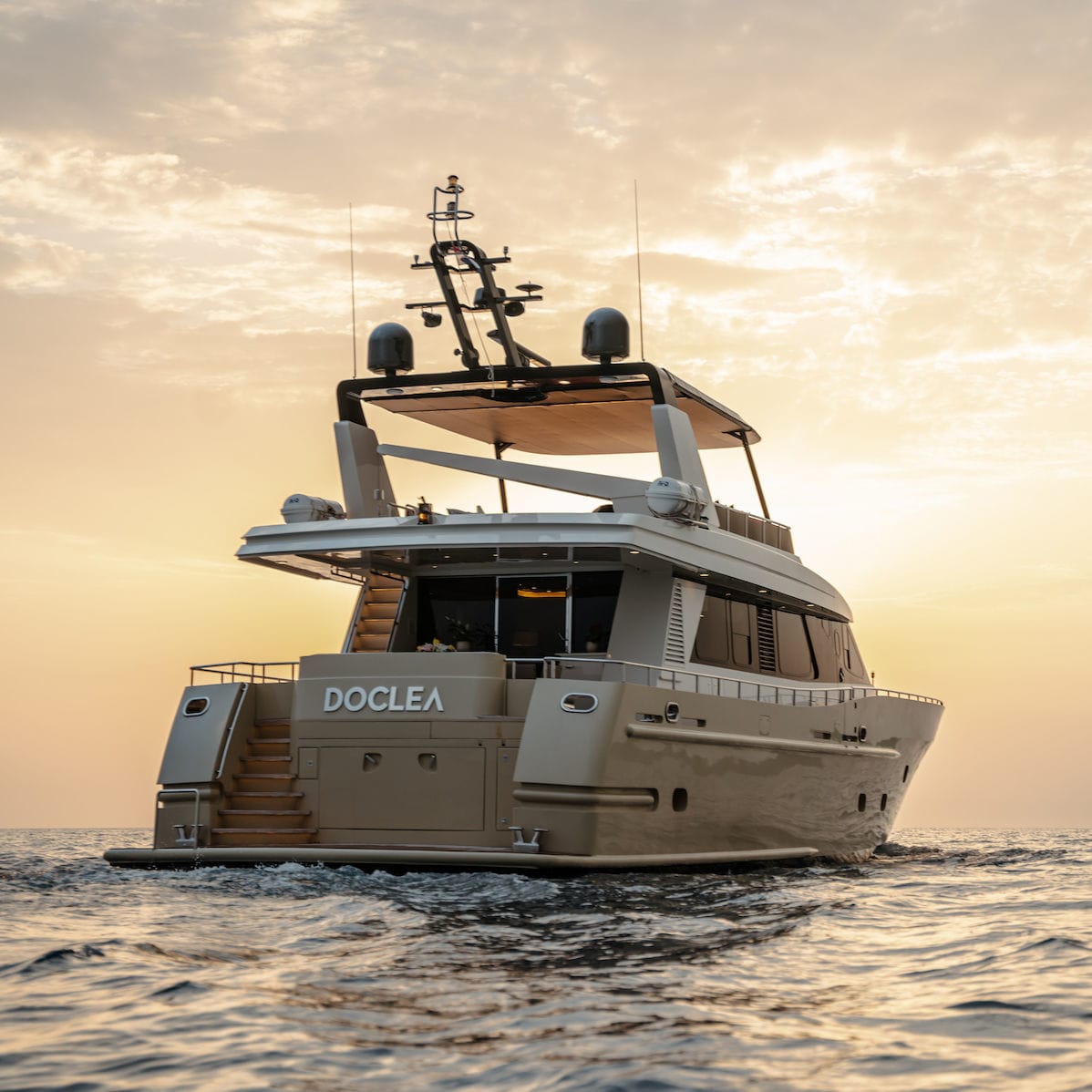 Yate a motor de crucero - DOCLEA - Oceanco - con fly