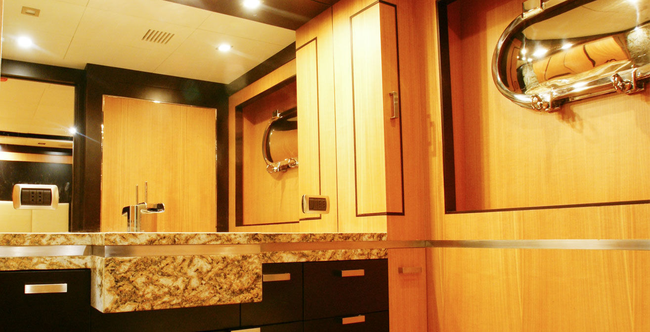 Superyate de crucero - M/Y Far Far Away - Inace - explorer / raised ...