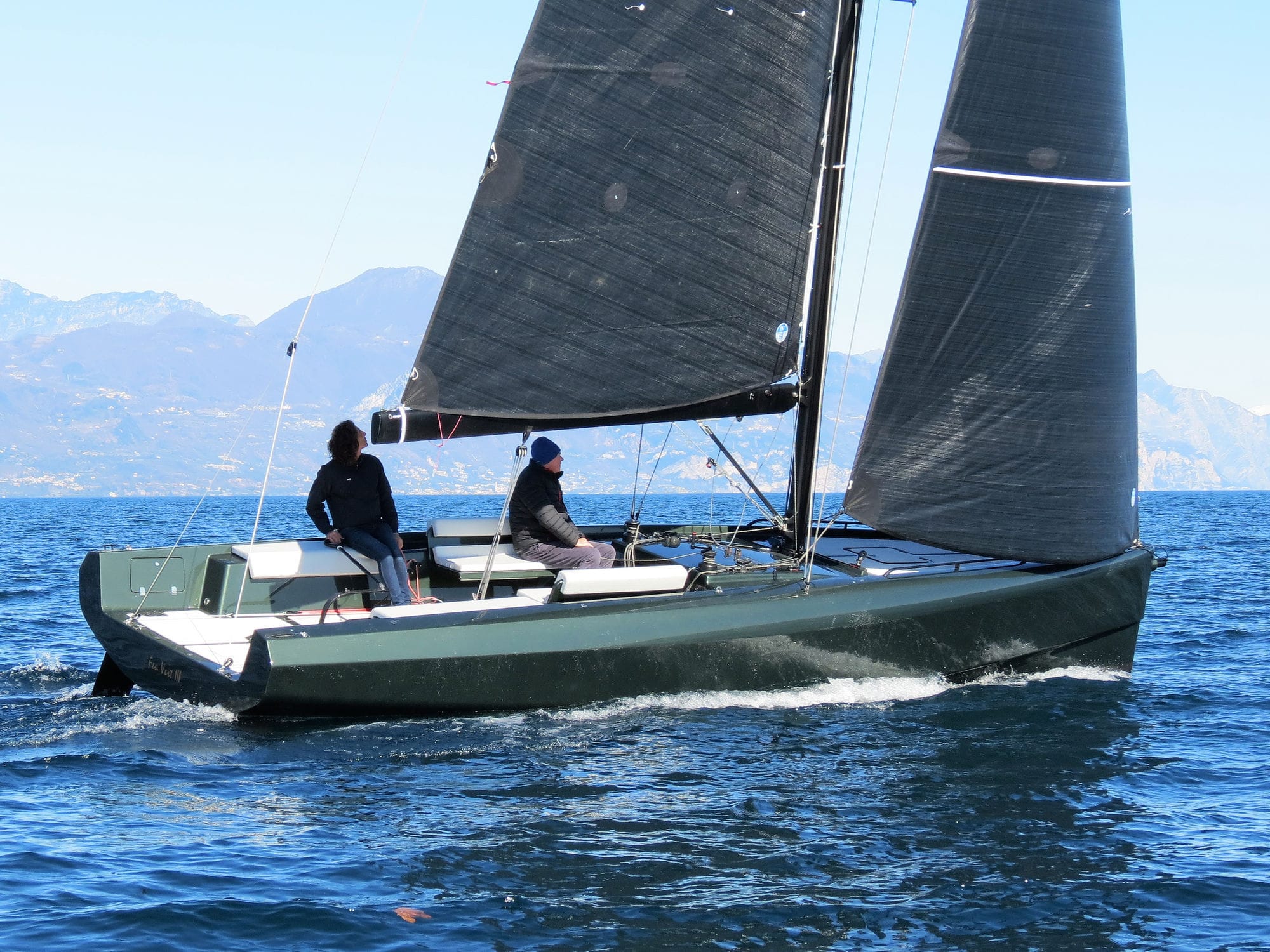 Velero de regata y crucero - ERYD 32 - ERYD YACHTS - daysailer / open ...
