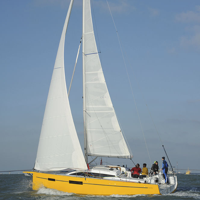Velero de crucero oceánico - RM1070 - RM Yachts - con 2 camarotes / bi ...