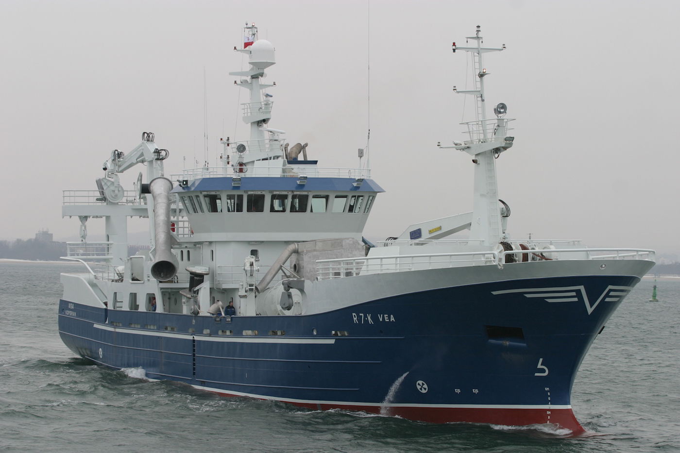 Buque de pesca profesional arrastrero - B309 - Remontowa