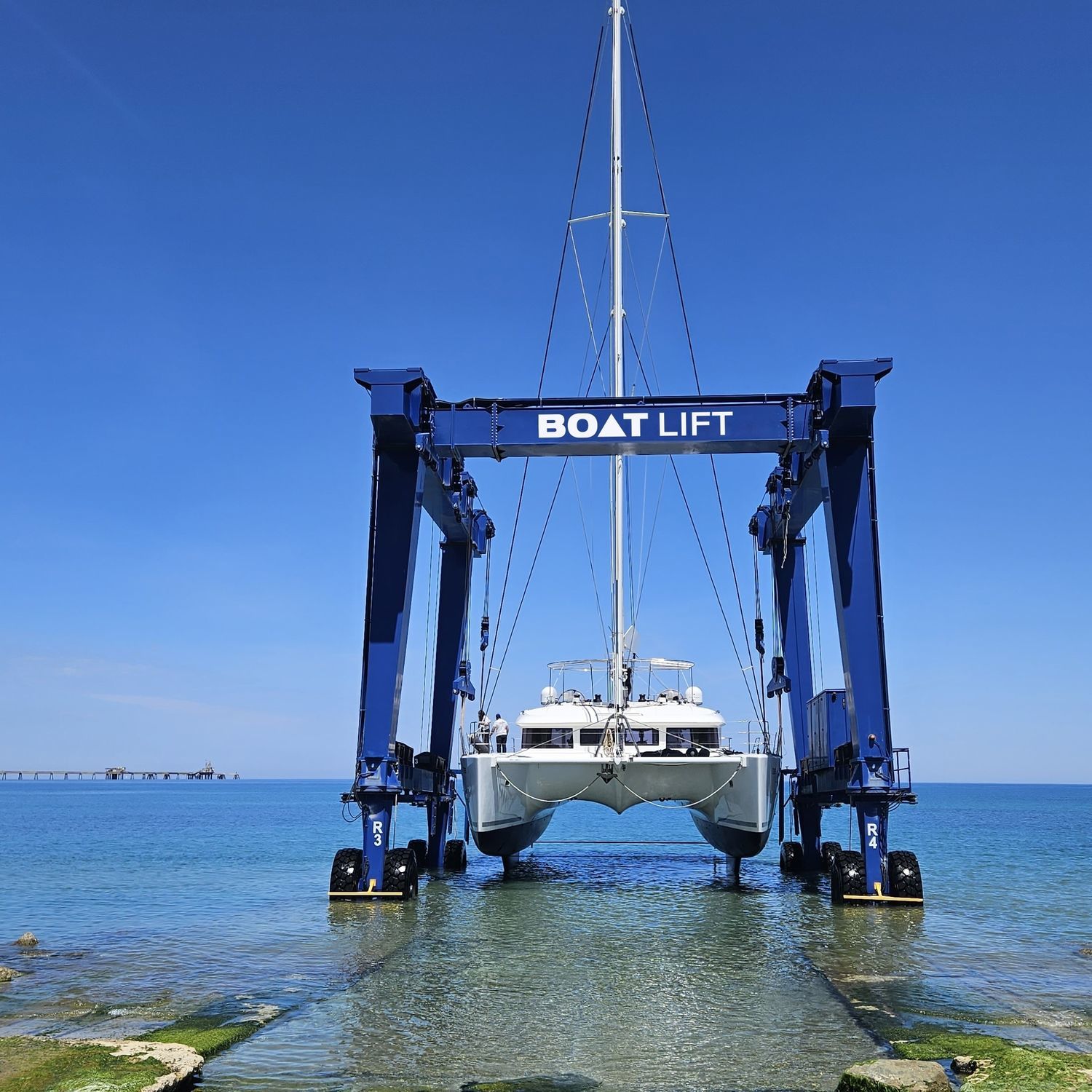 Travel lift controlado a distancia - BL220TL CROC - BOAT LIFT - anfibio