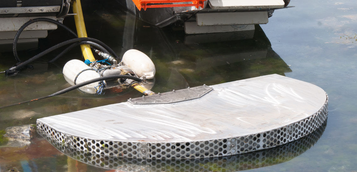 Skimmer de hidrocarburos de rebosadero - MAVI WEIR series - Mavi Deniz - de vacío / para aguas ...