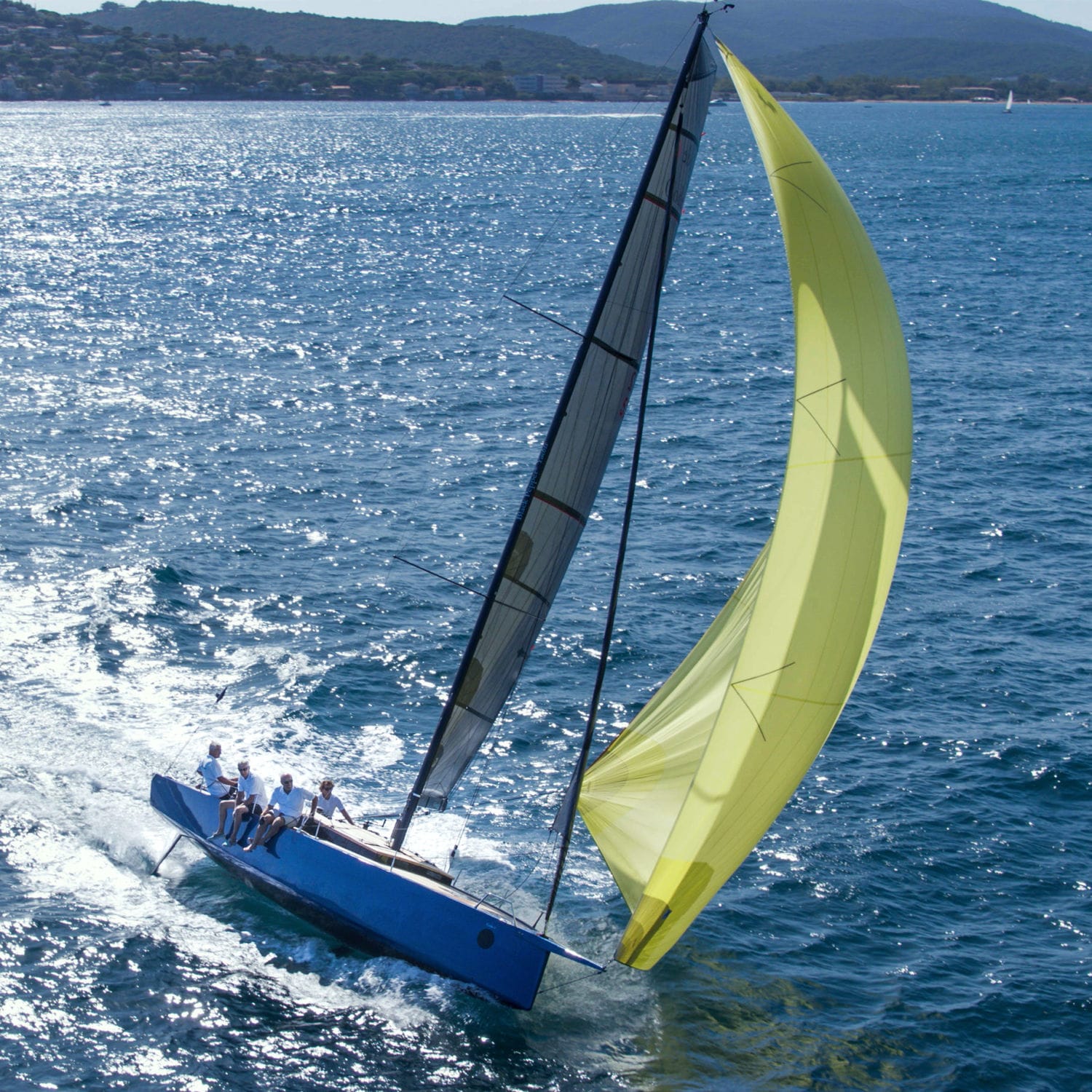 Velero de regata y crucero - Code 0.1 - Black Pepper Yachts - clásico ...