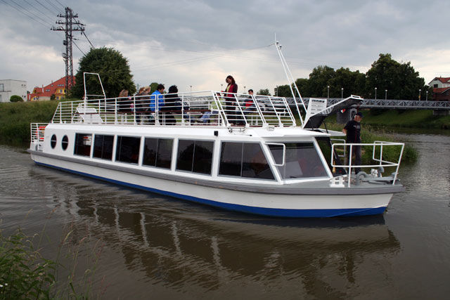 Barco profesional barco turístico - Morava - MANDL - Living on Water ...
