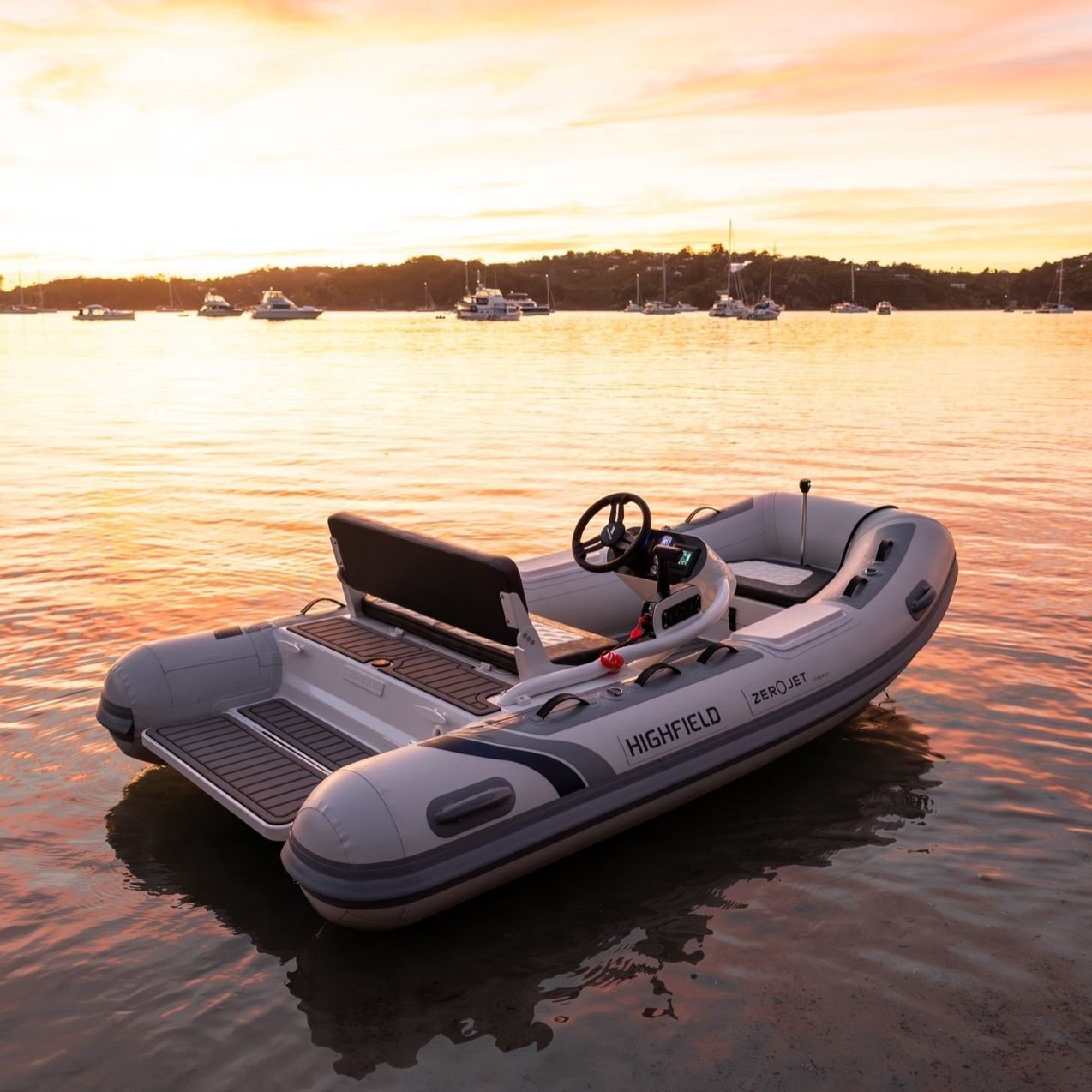 Embarcación neumática hidrojet - EJET330 - HIGHFIELD BOATS ...