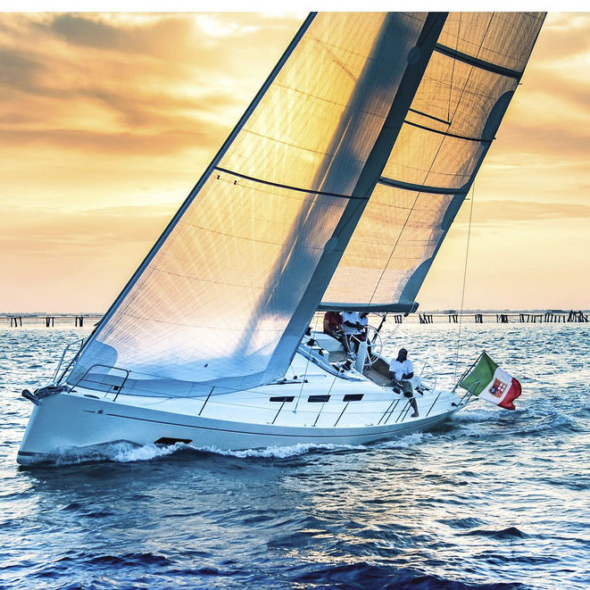 Velero de regata y crucero - 12.98 - Italia Yachts - con 3 camarotes ...
