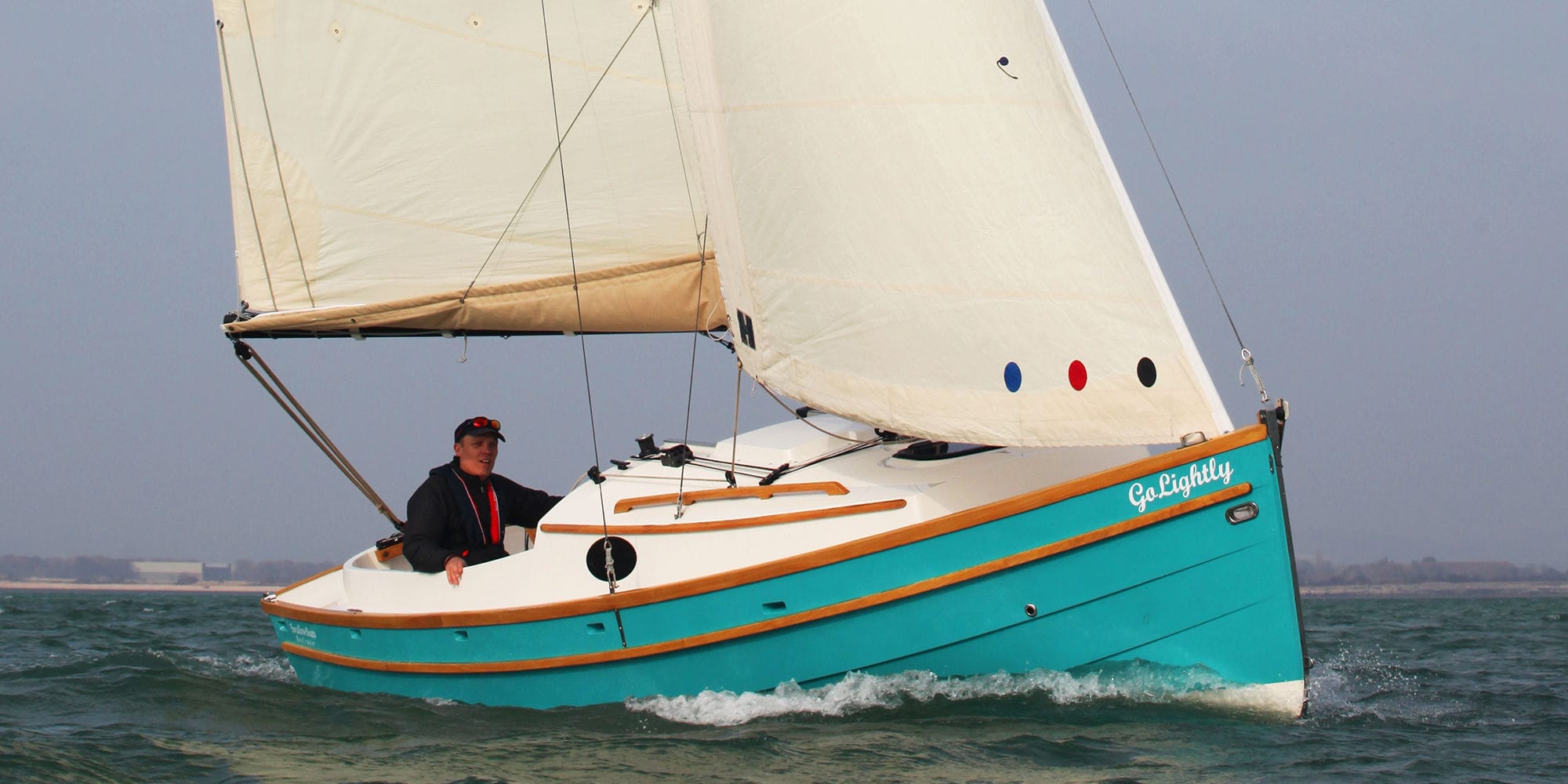 Velero day-sailer - BayCruiser 23 - Swallow Yachts - con popa abierta ...