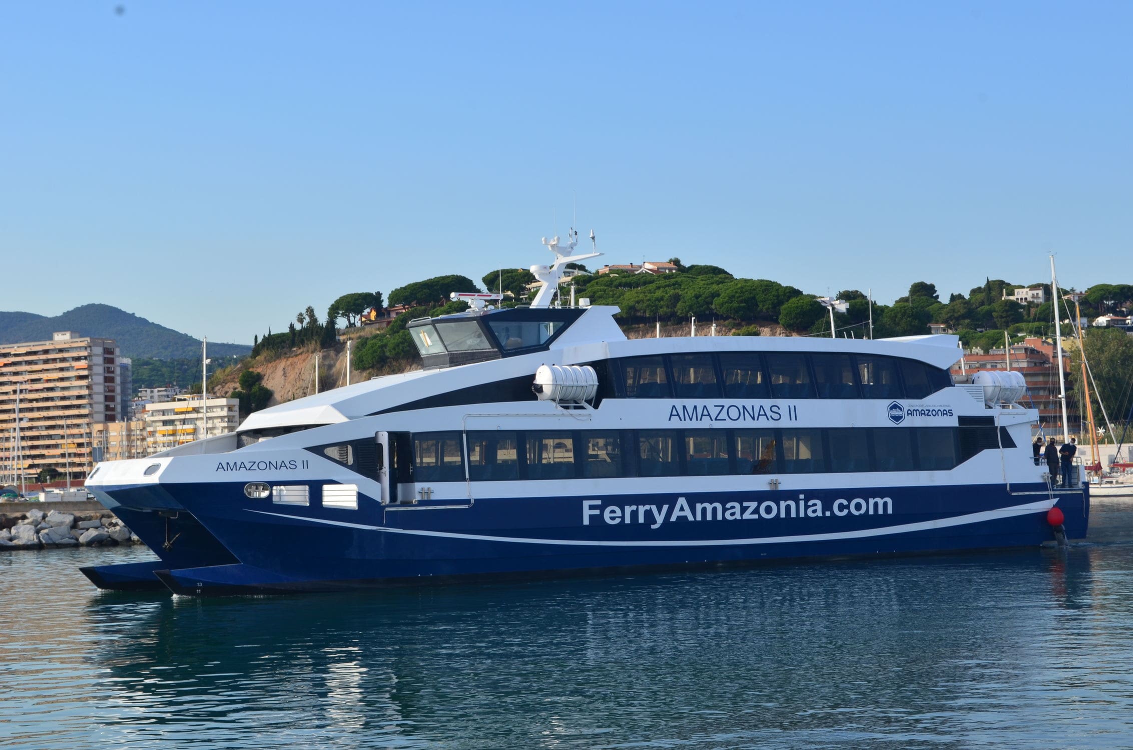 Ferri de pasajeros catamarán - FERRY AMAZONAS II - Drassanes Dalmau, S.A