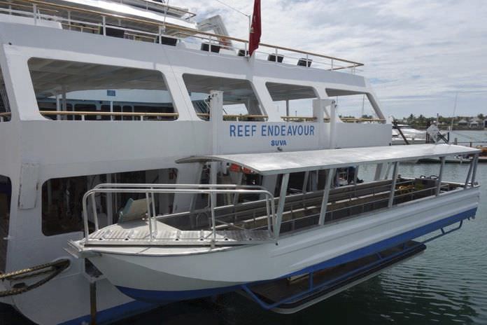 Barco profesional barco de visión submarina - English Engineering ...