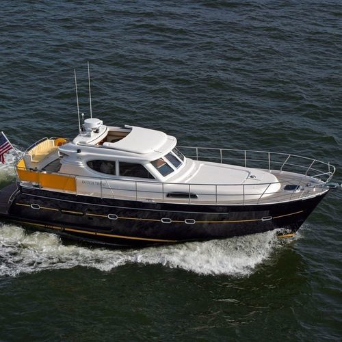Barco cabinado intraborda - E3 - Elling Shipbuilding bv - diésel / de ...